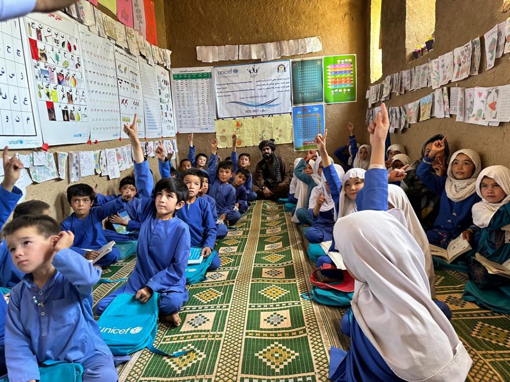 Rah-e-Rahnaward Social Welfare Organization executive director visited ...